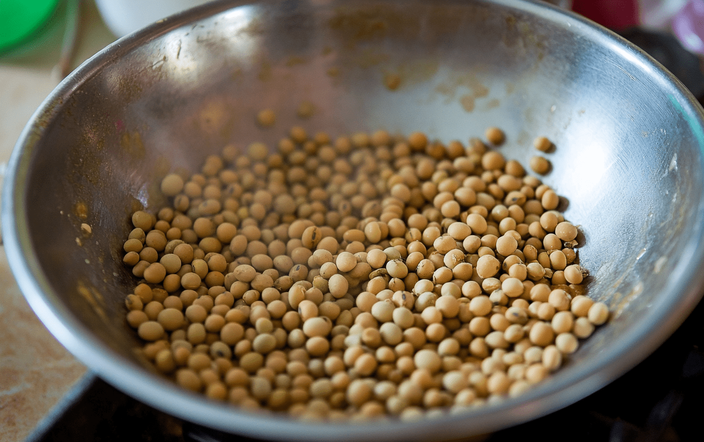 Perfect Chicken with Banana Core and Pigeon Peas - SoyRice Kitchen