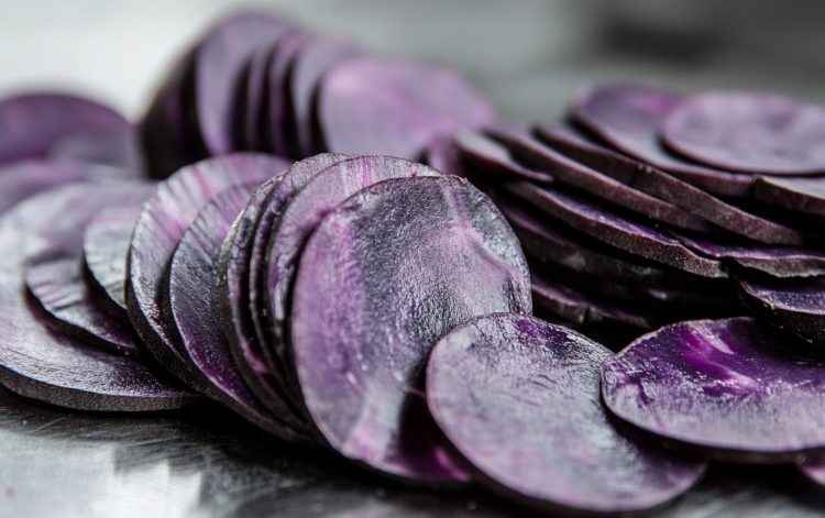 Crispy Purple Sweet Potato Chips - SoyRice Kitchen