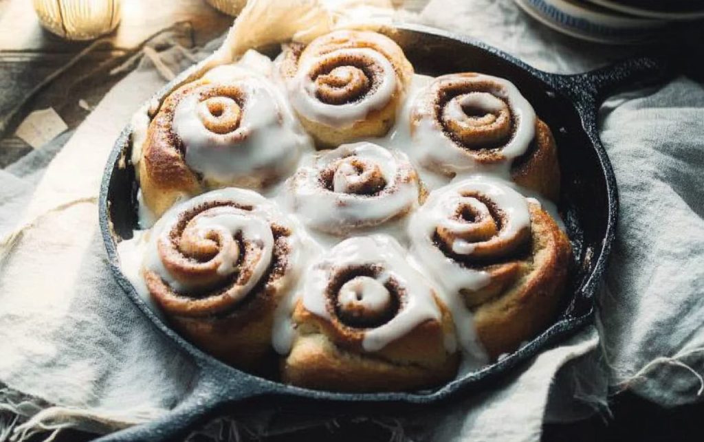Cinnamon Swirl Buns - SoyRice Kitchen