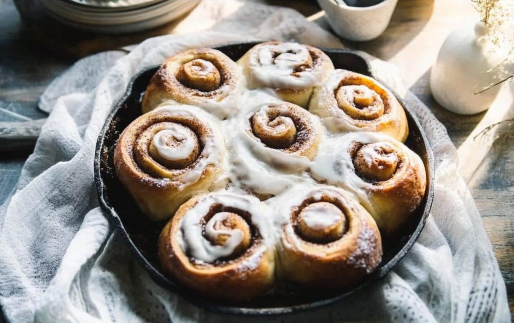 Cinnamon Swirl Buns - SoyRice Kitchen